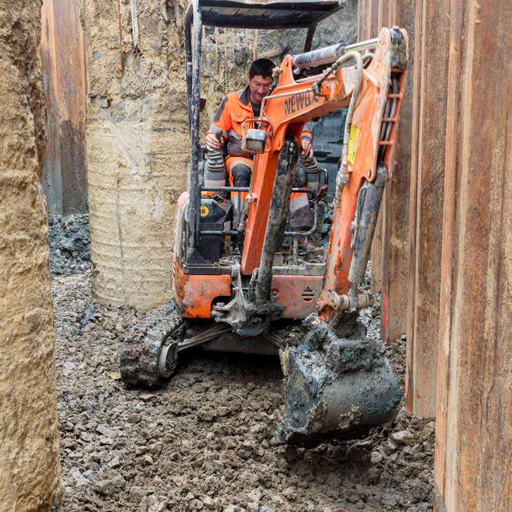 Formation Conduite de mini pelle - Généa Formation